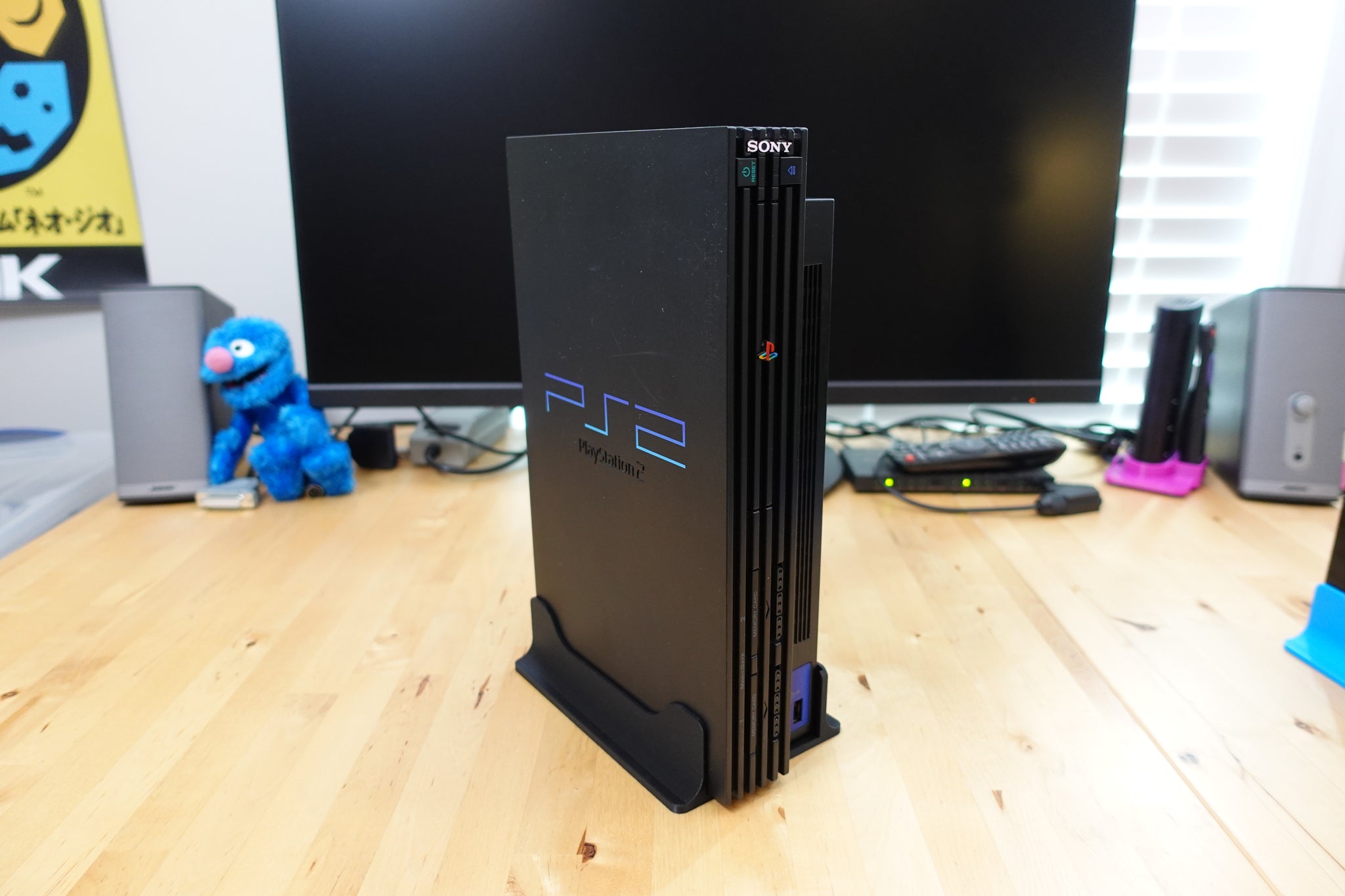 PlayStation 2 Fat and Slim Vertical Stands – Retro Frog
